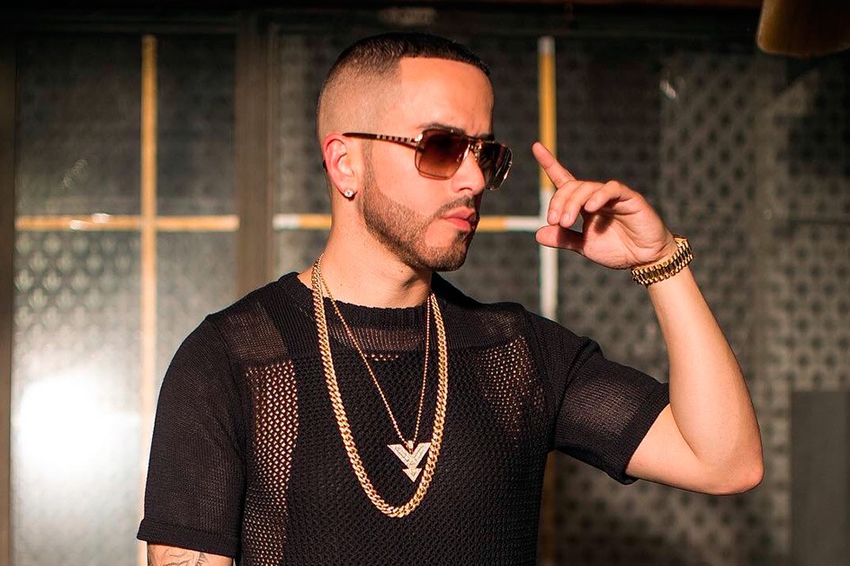 Yandel revela la portada y tracklist de #UPDATE...y estrena vídeo con ...