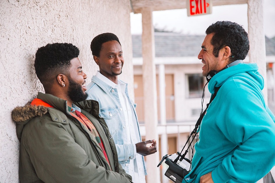 Hablamos con Emil Nava, el director británico detrás de la road movie ...